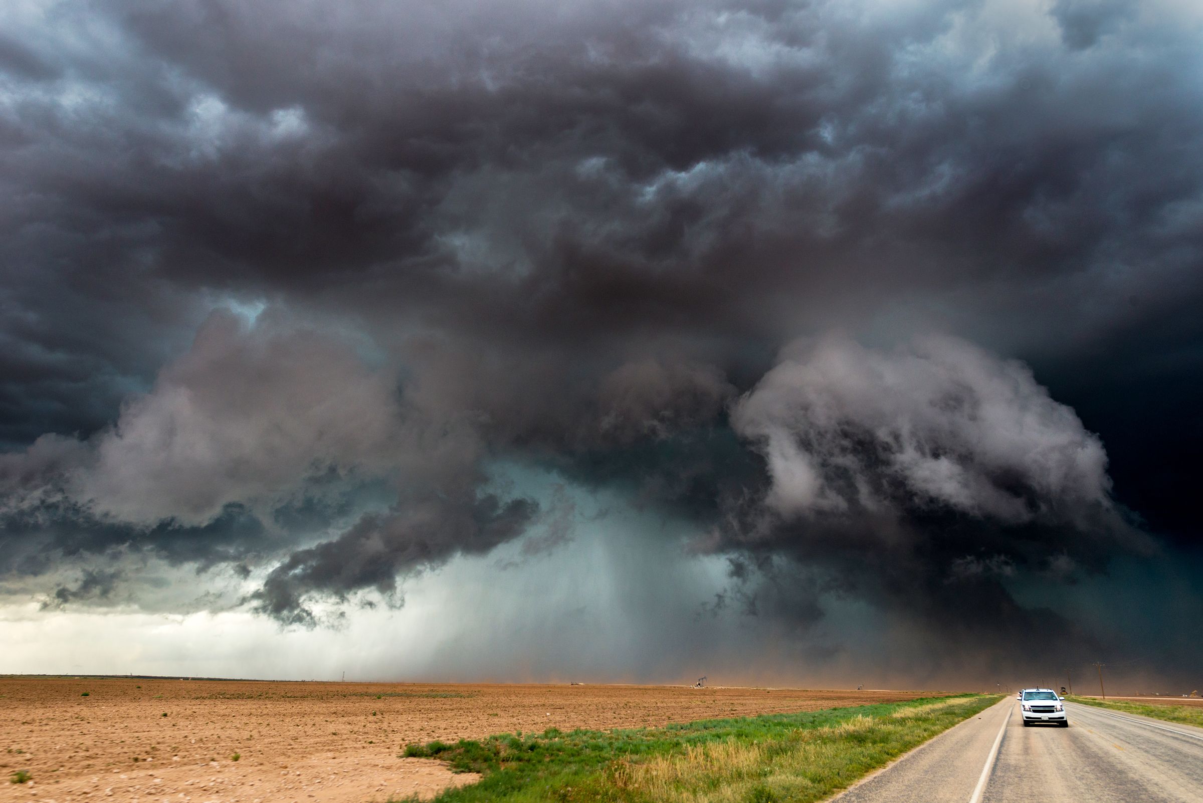 The Viral Storm Streamers Predicting Deadly Tornadoes—Sometimes Faster ...